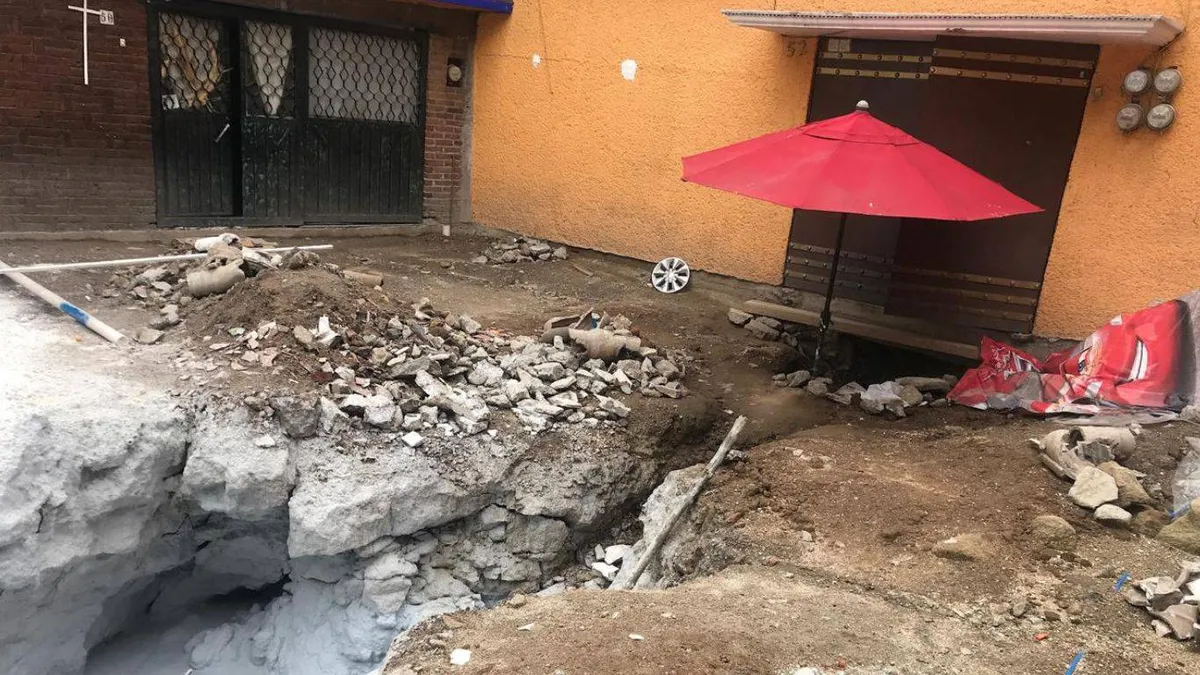 Edomex Población En Incertidumbre Por Cavernas Debajo De Las Casas