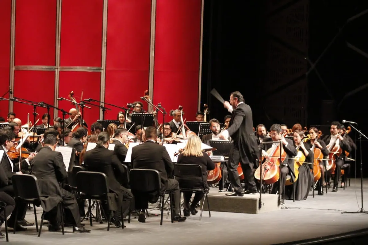 Toluca: OFiT celebra sus XV años con música y alegría | La Jornada ...