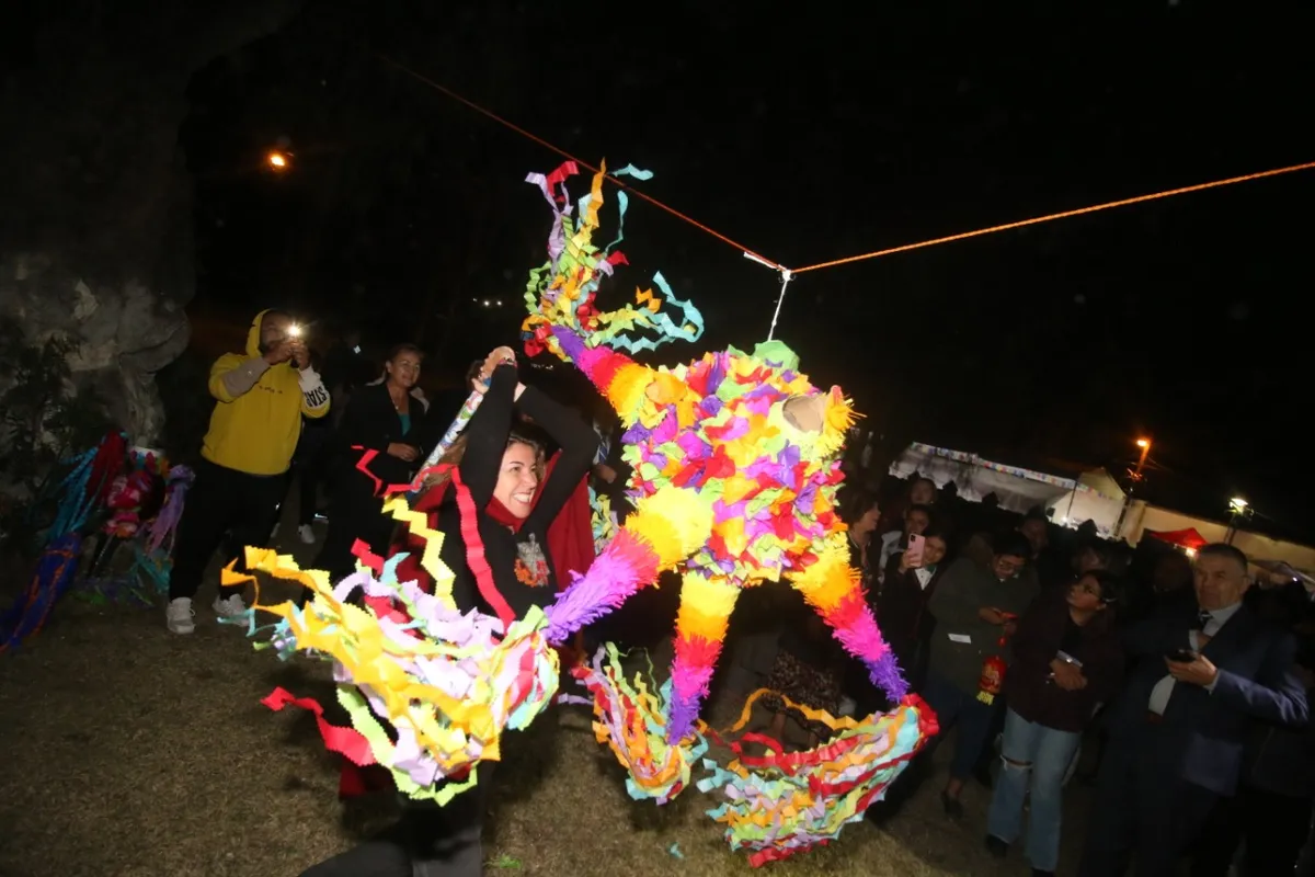 Creatividad da color a tradicional Feria de la Piñata de Acolman | La ...