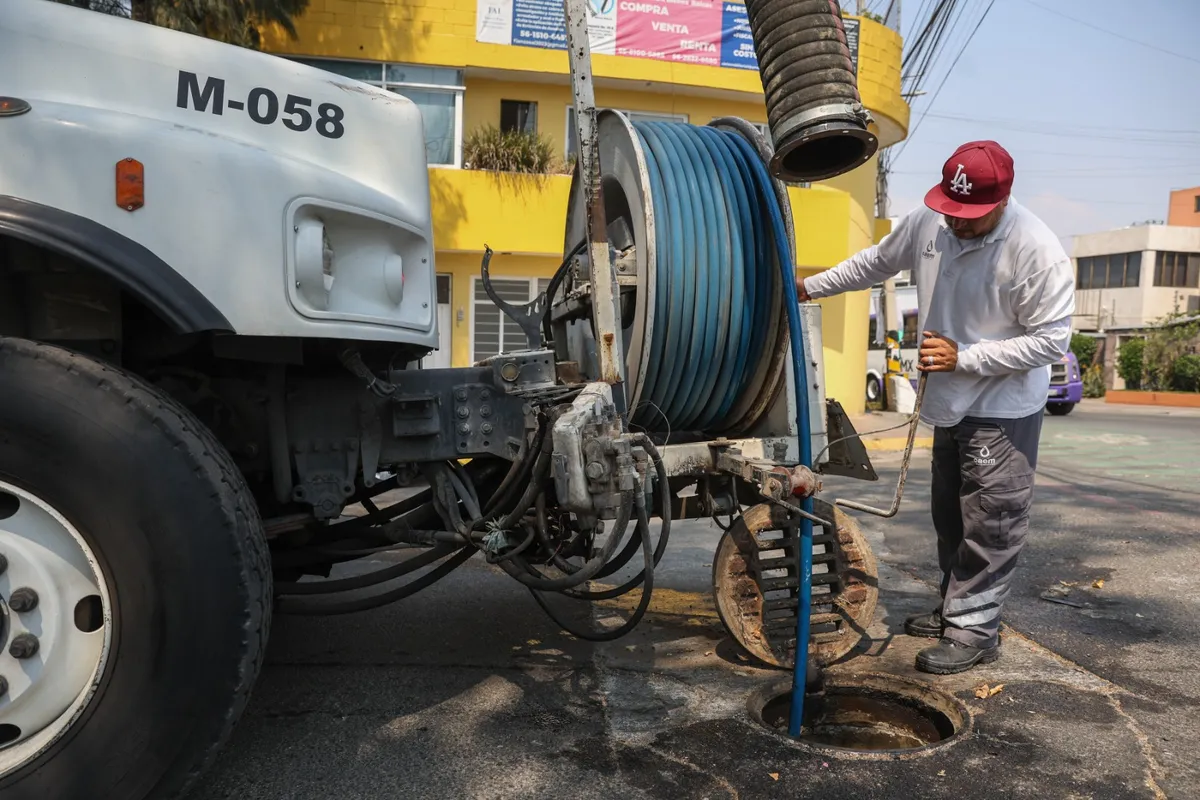 Desazolve de canales permite prevenir inundaciones durante la temporada de lluvias | La Jornada ...