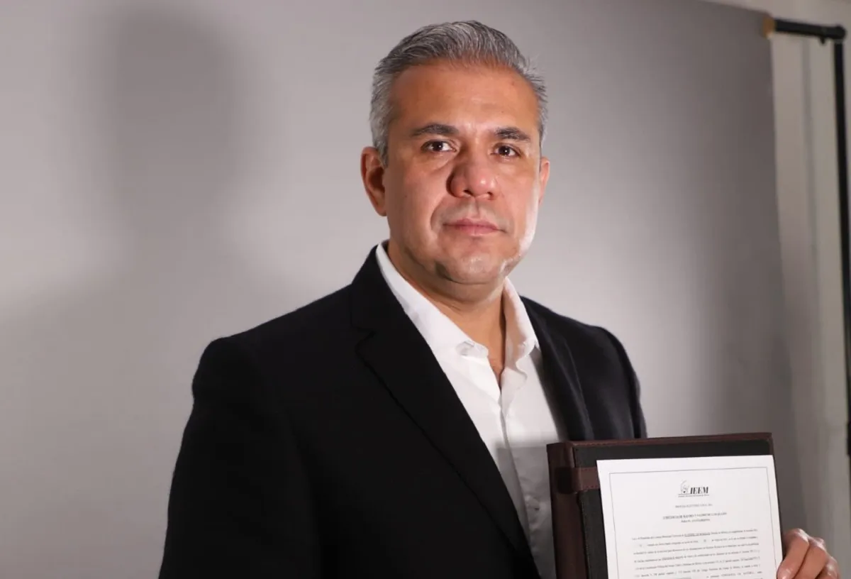 Fernando Vilchis recibe constancia de mayoría como alcalde electo de Ecatepec | La Jornada ...