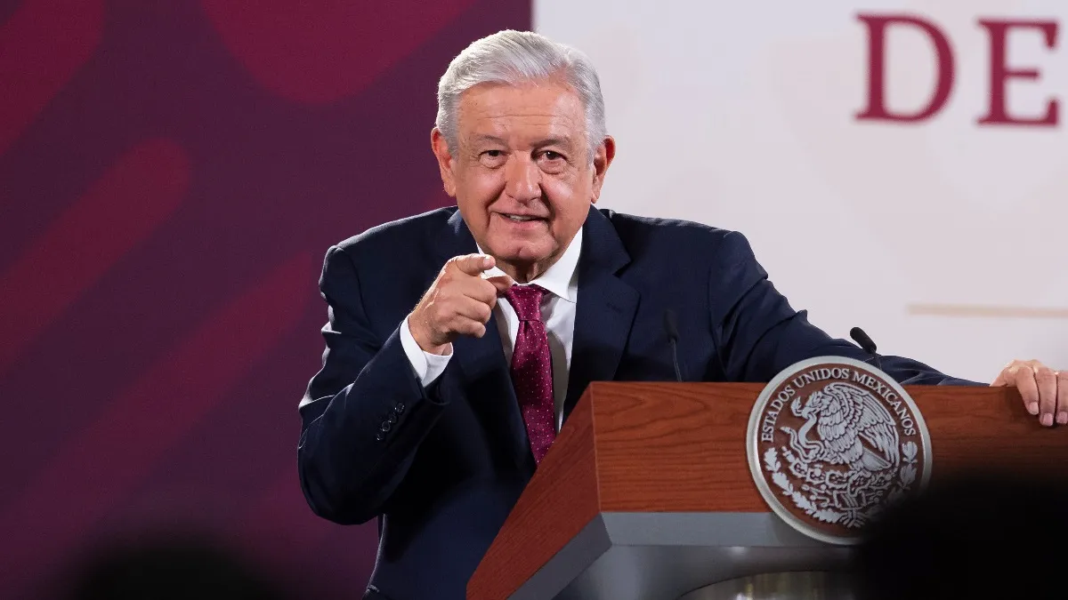 Se avanza en separar el poder político del económico: AMLO | La Jornada ...